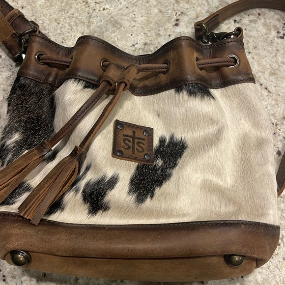 STS Ranchwear | Bags | Womens Sts Ranchwear Shouldercrossbody Bag ...